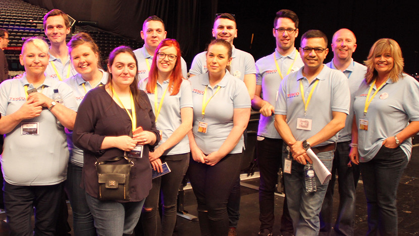 Shaking up colleague communication