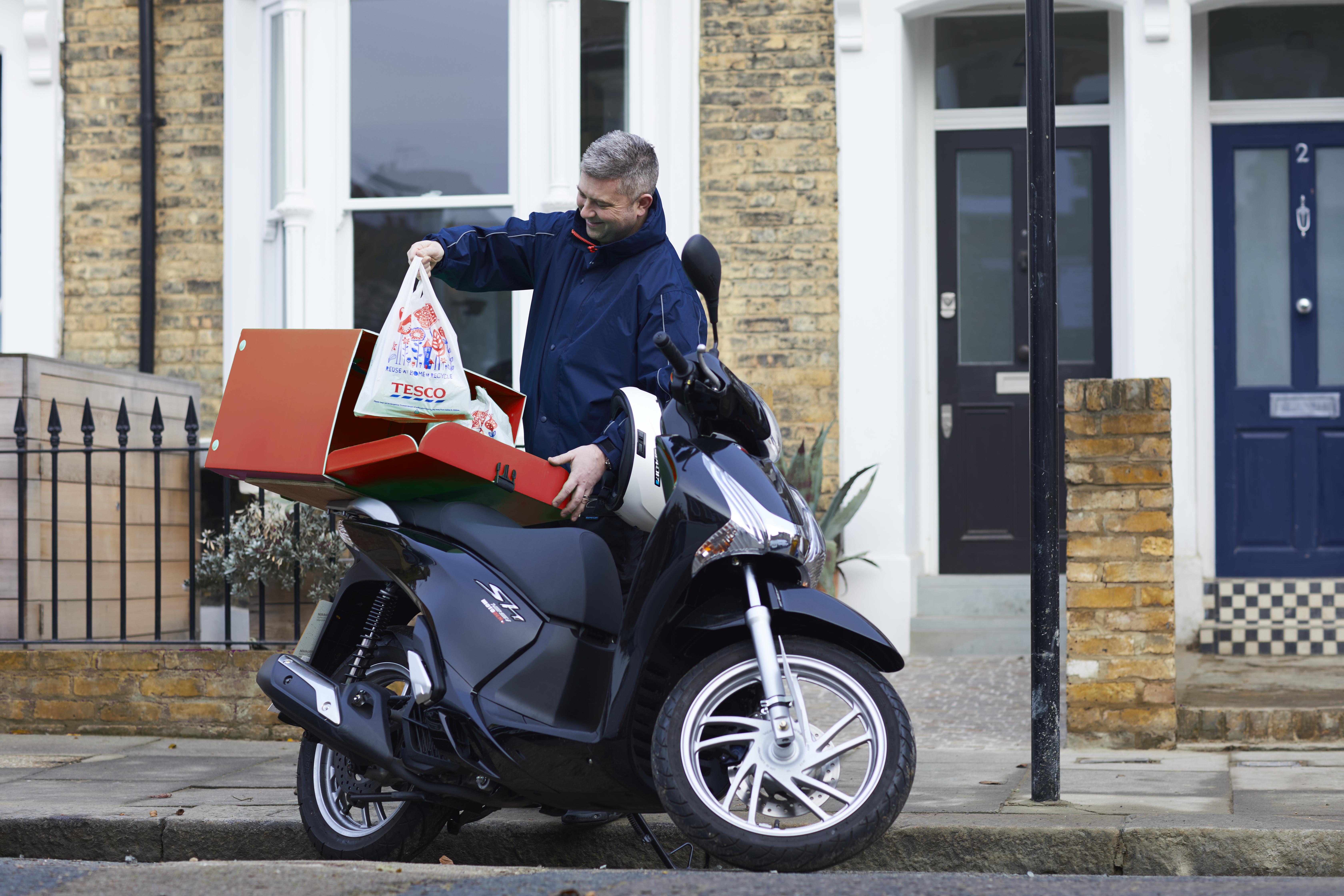 Tesco to roll out one hour delivery service to customers